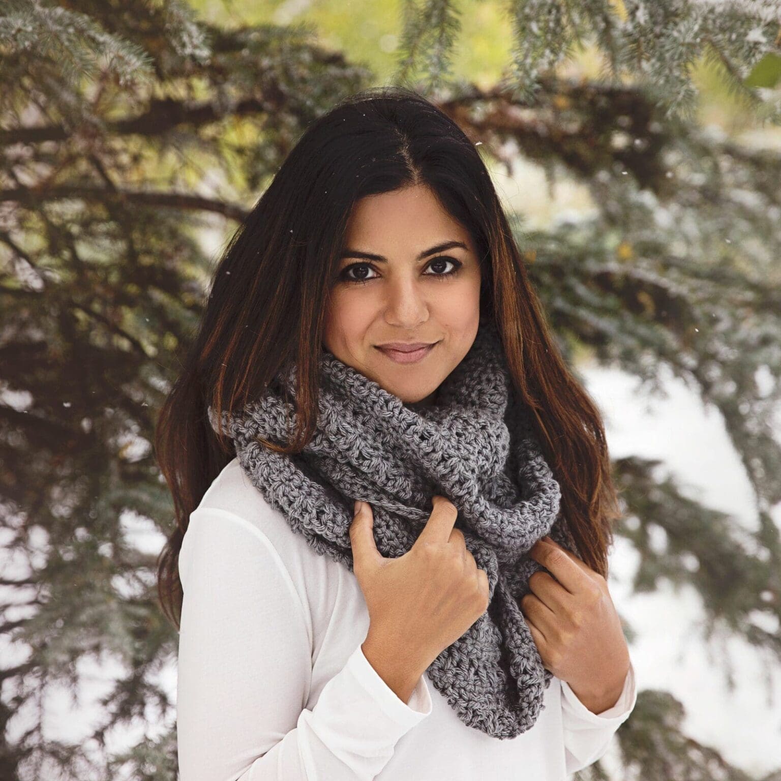 Let it Snow Infinity Scarf - Free Crochet Pattern - Leelee Knits