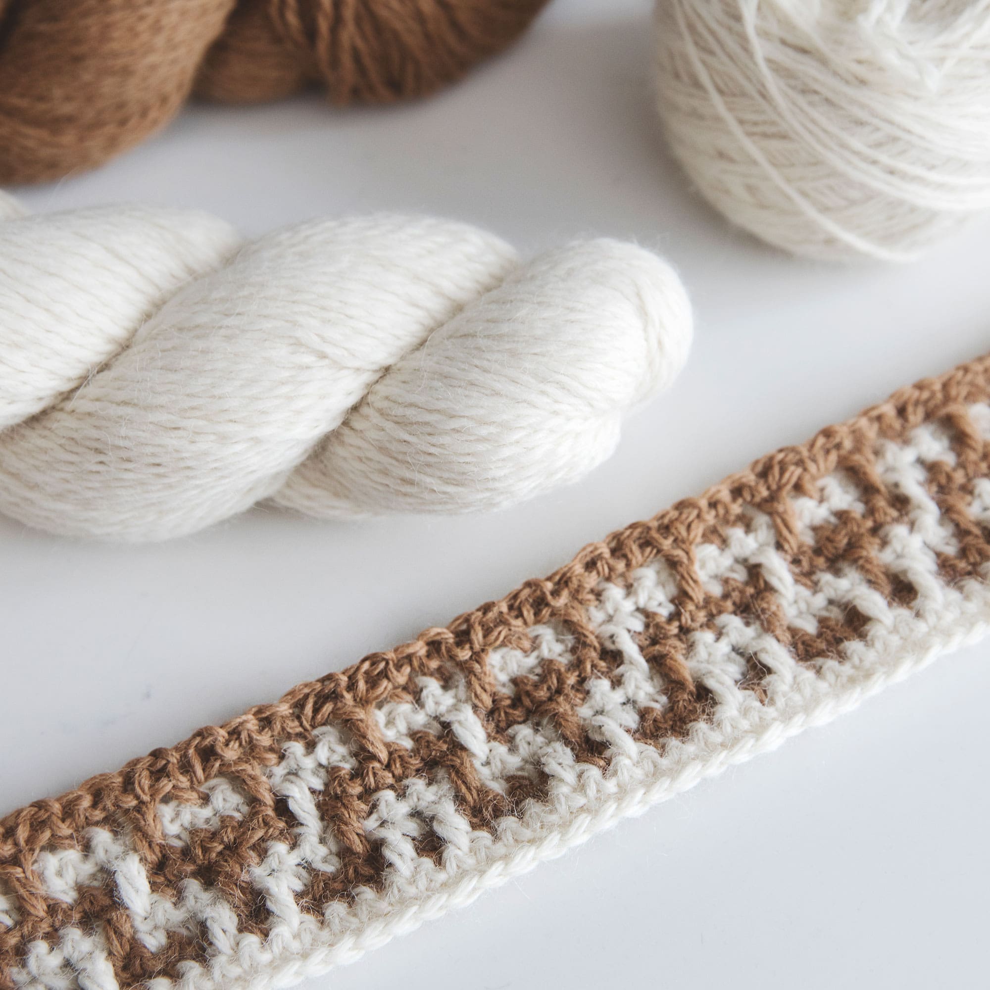 Mosaic Crochet Throw Pillow Pattern - Leelee Knits