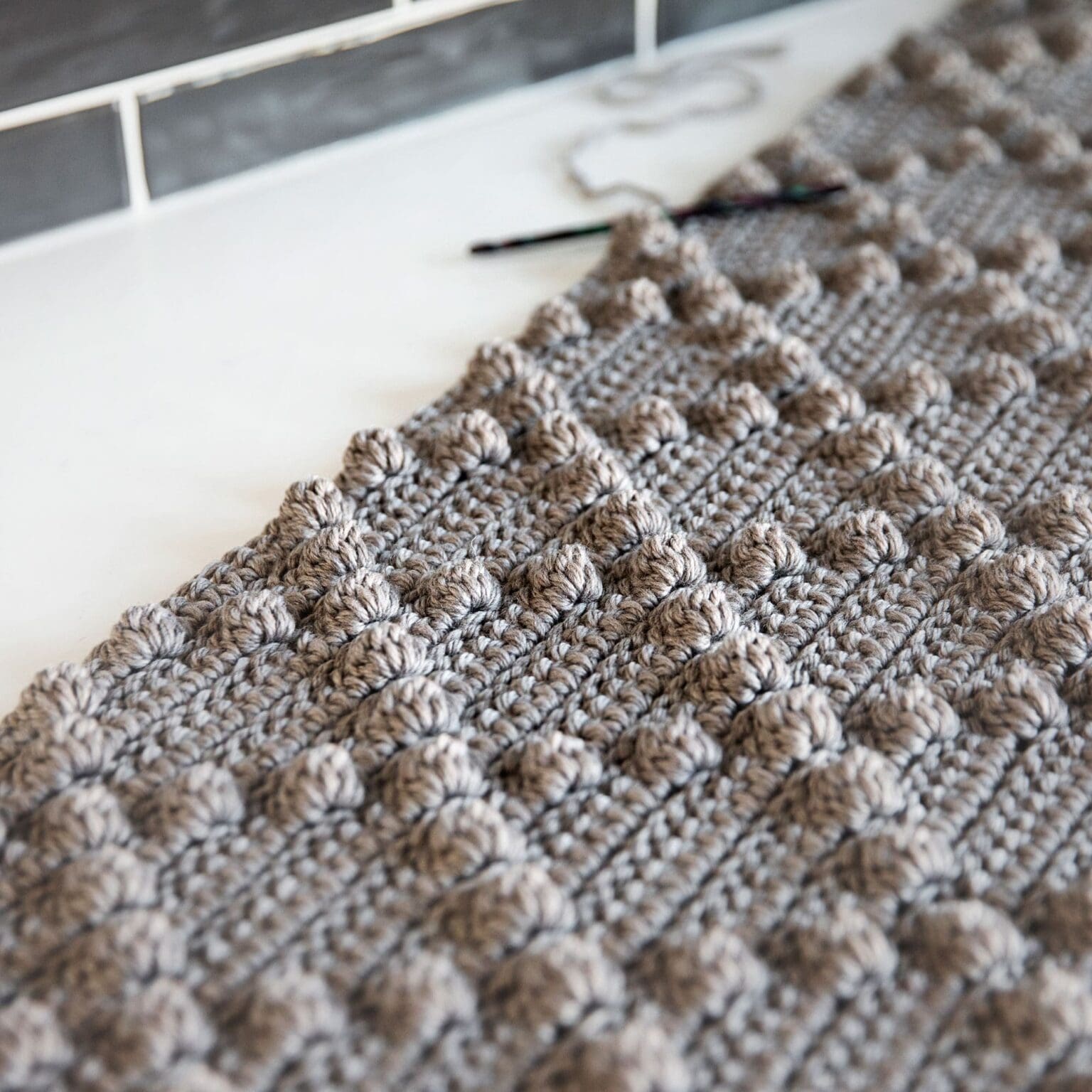 Crochet Bobble Blanket Pattern - With Video Tutorial - Leelee Knits