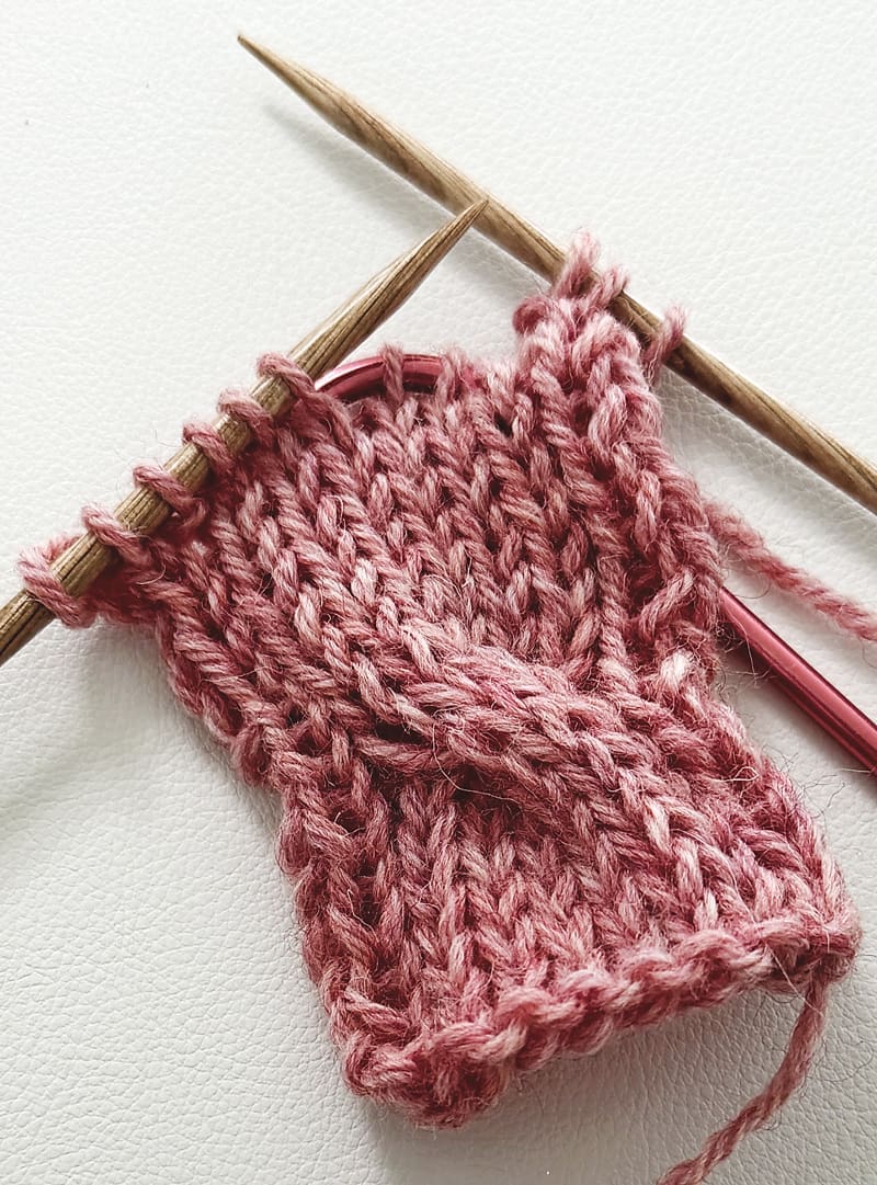 Cable Knitting Made Easy for Beginners - Leelee Knits