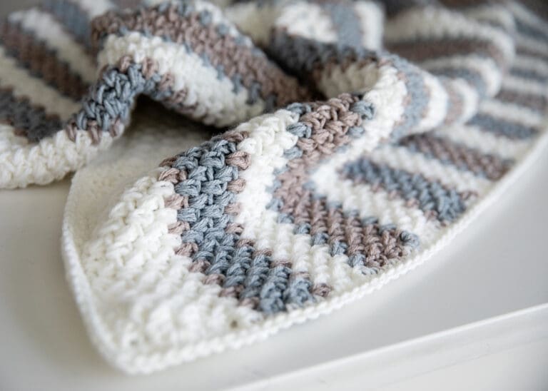 Elizabeth Stitch Crochet Blanket Pattern - Leelee Knits